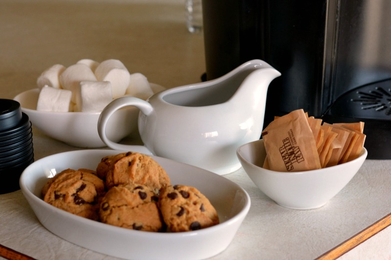 Casual Entertaining: How to Host a Coffee Bar - Happy Hour Projects